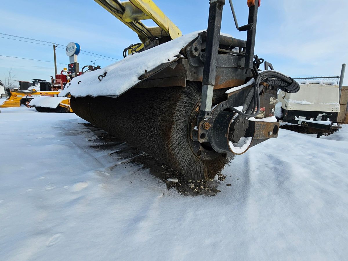Used MB 20ft Runway Sweeper Sweeper for sale in Edmonton, Alberta, Canada