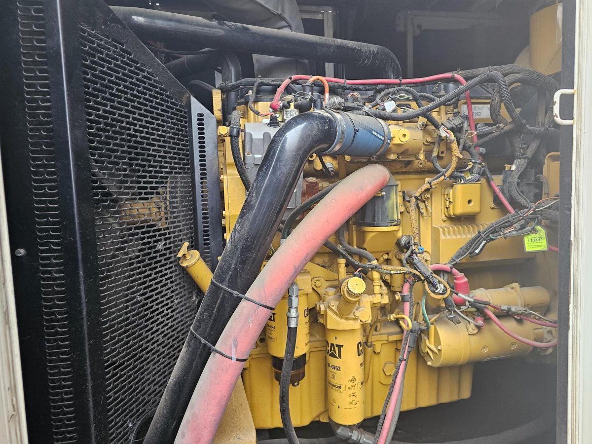 Used Caterpillar XQ230 230kW Generator Set for sale in Edmonton ...